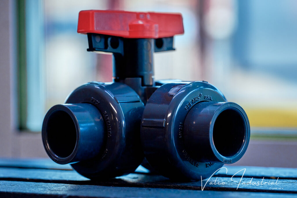 Válvulas de Esfera de 3 Vías Horizontal en PVC | VALCO INDUSTRIAL